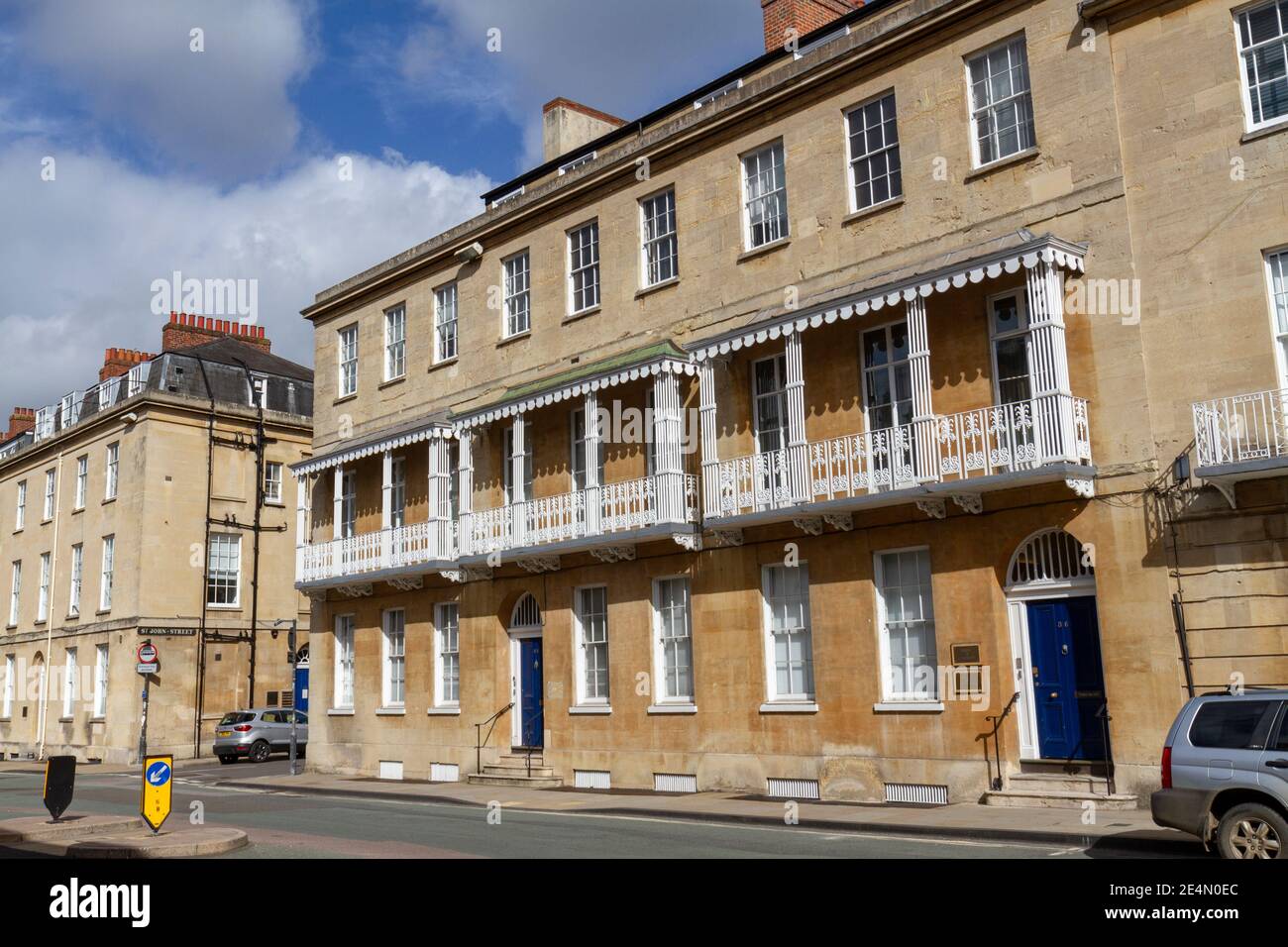 Balconies on regency terraced houses hi-res stock photography and ...