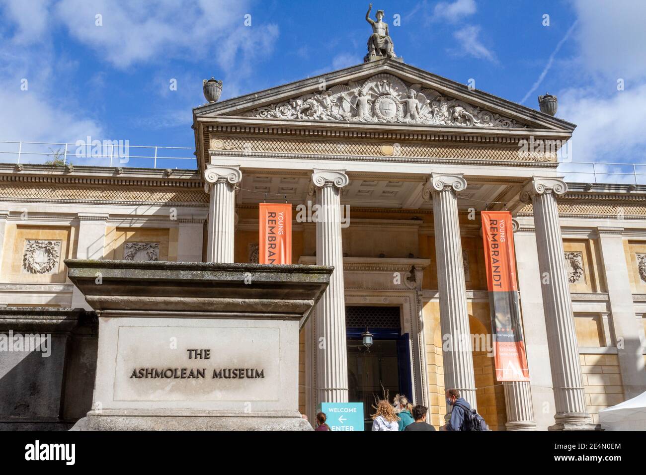 Exterior view of the Ashmolean Museum (Ashmolean Museum of Art and ...