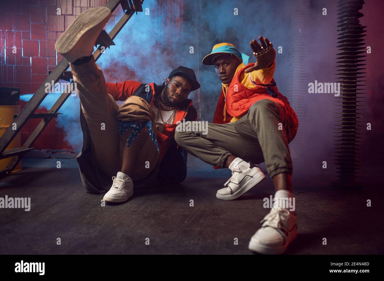 Hiphop gold hi-res stock photography and images - Alamy