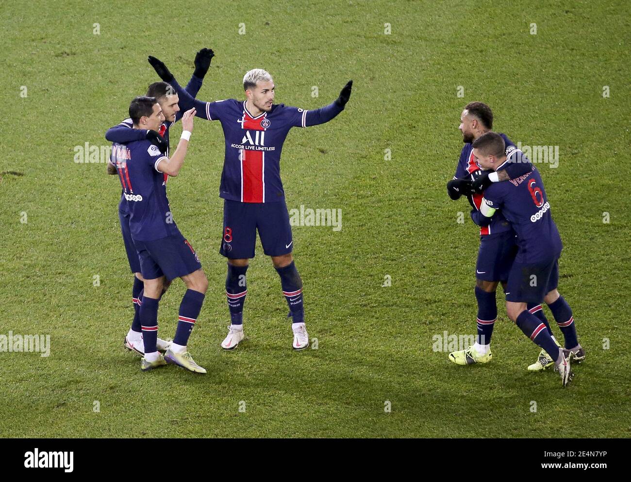 Leandro paredes marco verratti hi-res stock photography and images - Alamy