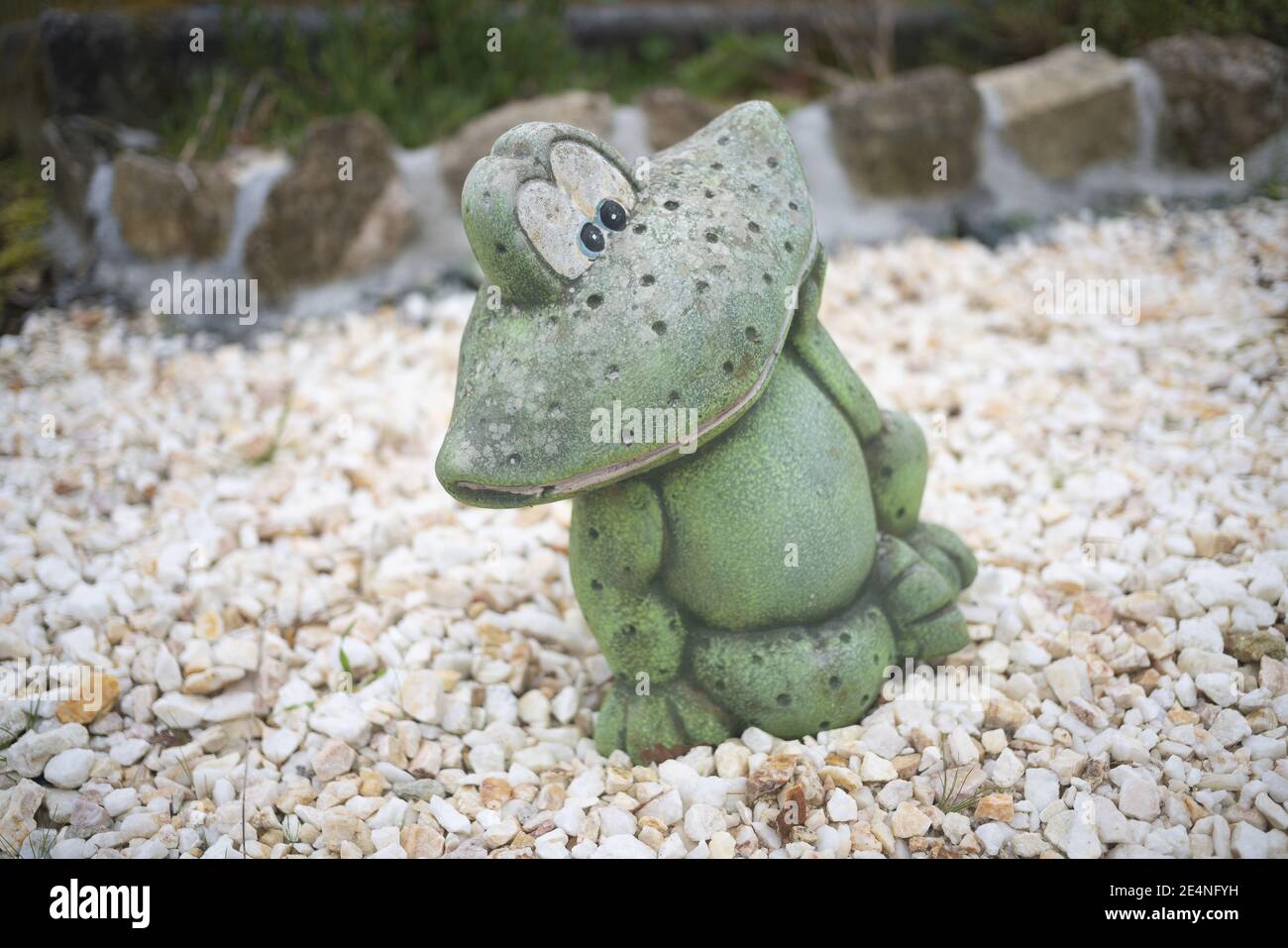 Frog sculpture character hi-res stock photography and images - Alamy