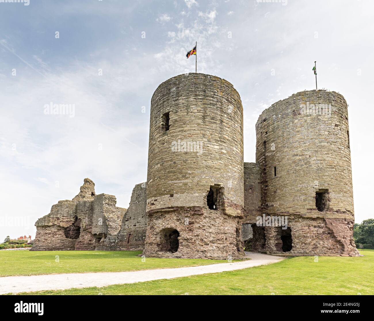 Ruined rhuddlan castle hi-res stock photography and images - Alamy