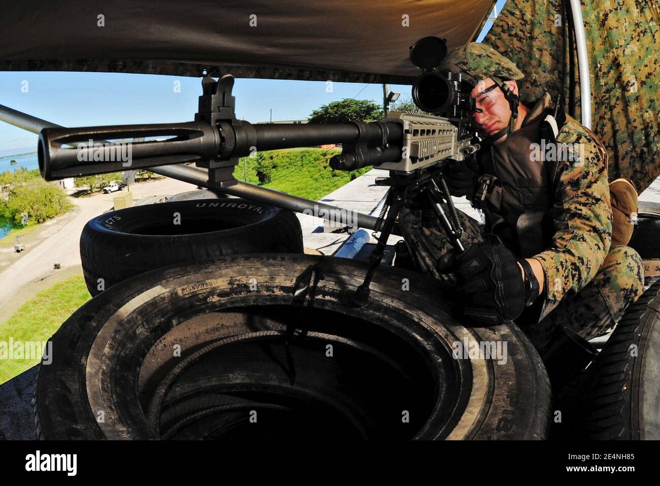 Embassy reinforcement hi-res stock photography and images - Alamy