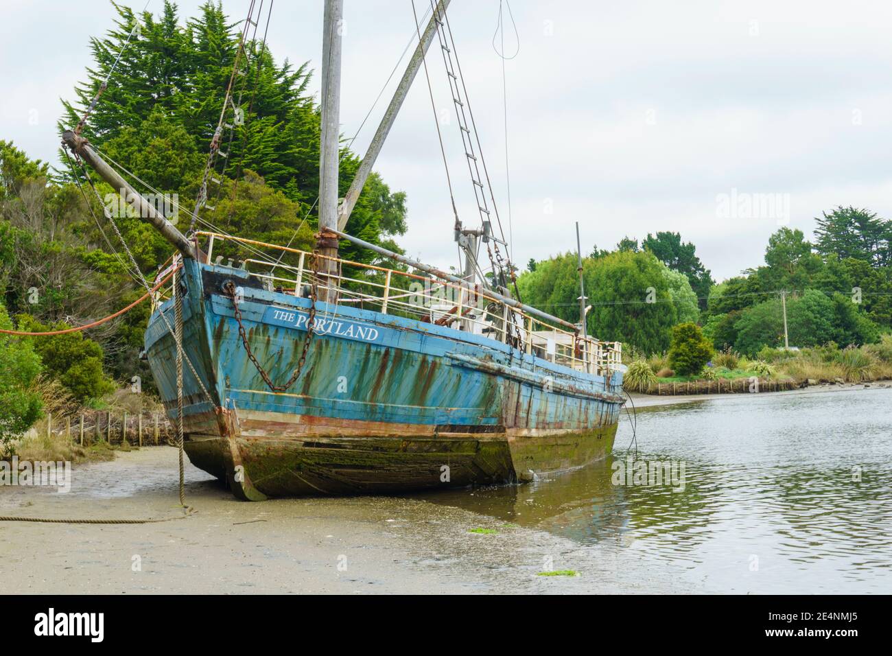 Owaka river hi-res stock photography and images - Alamy
