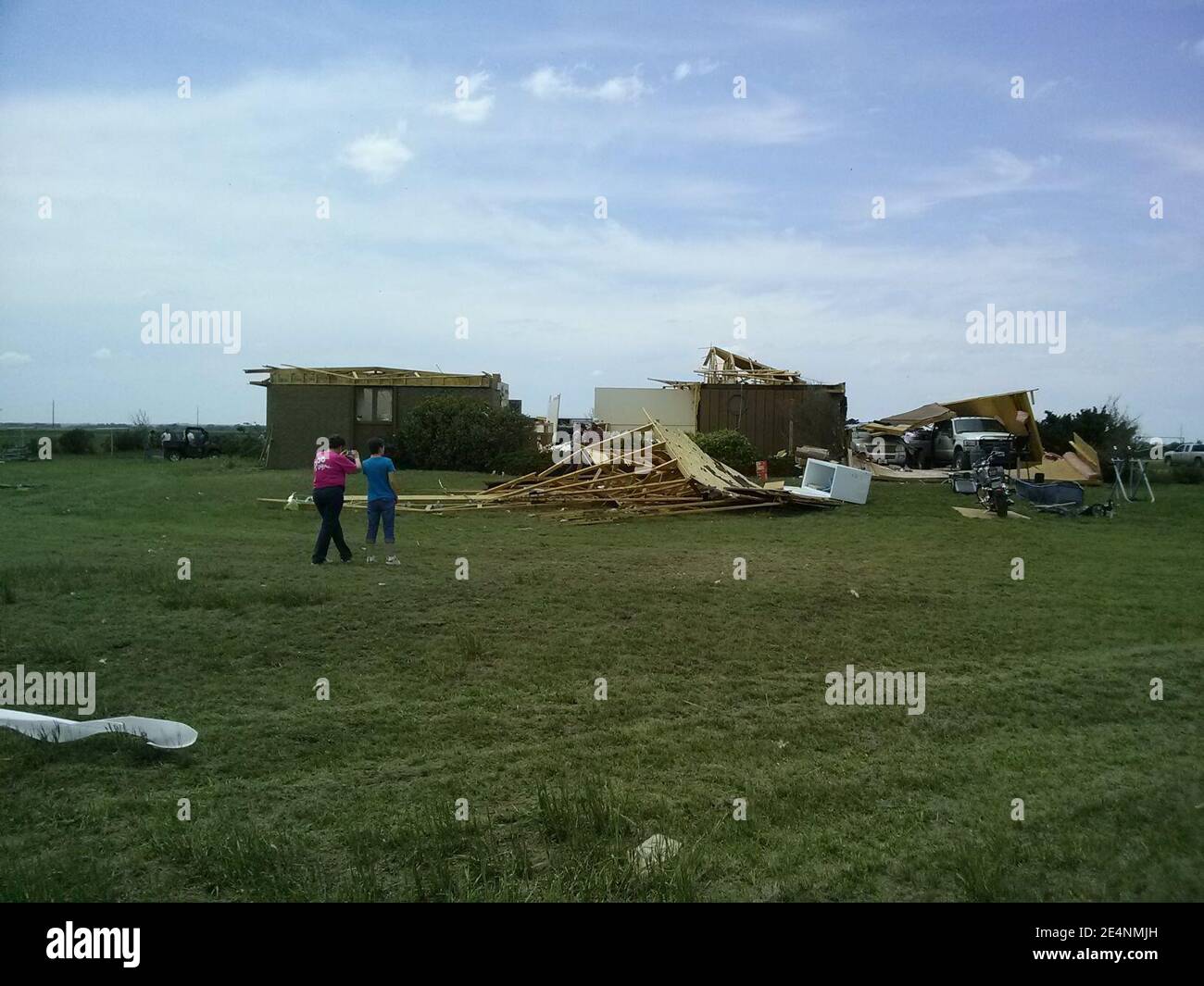 Tornado kansas 2013 hi-res stock photography and images - Alamy