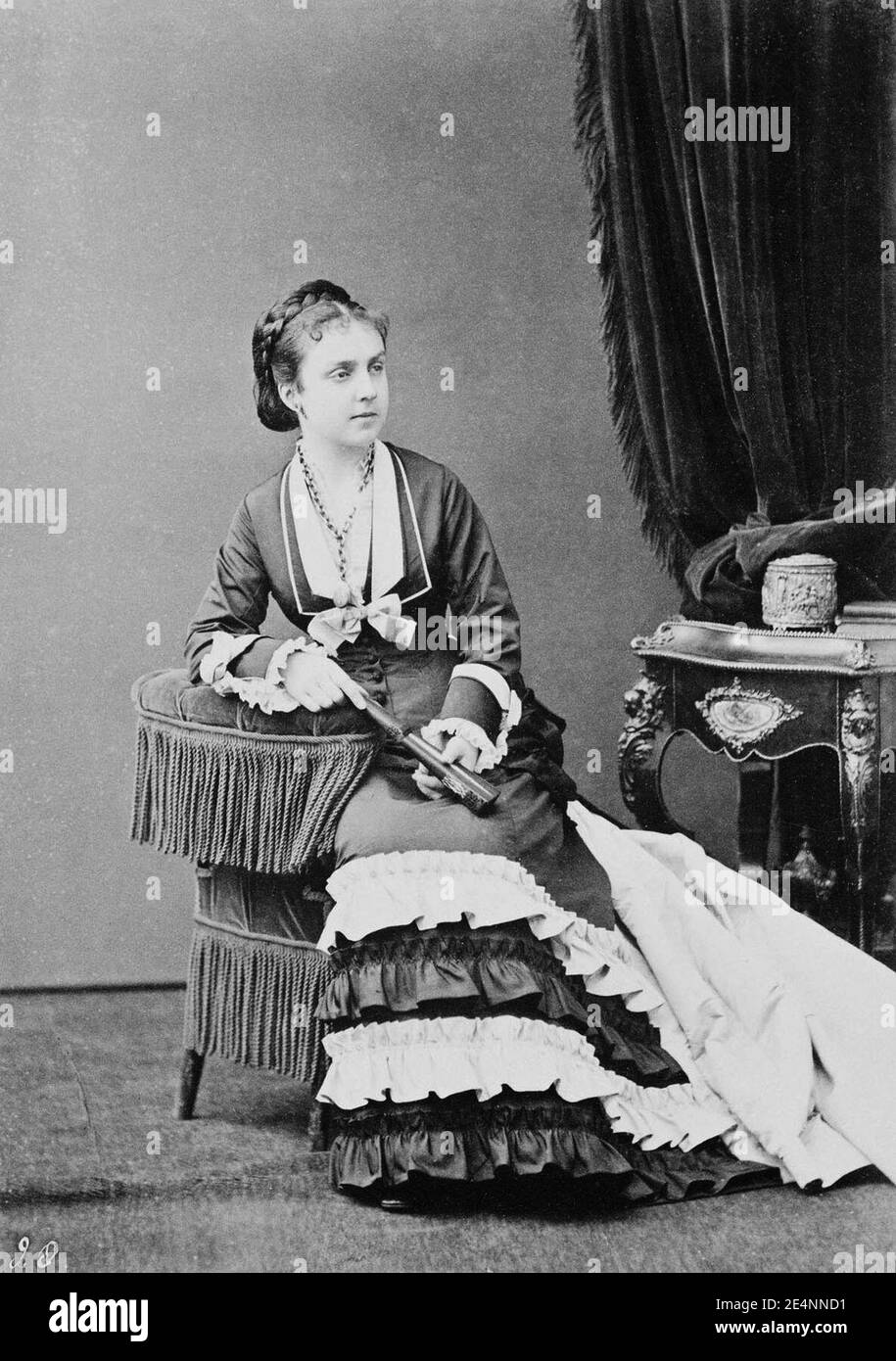 Queen mercedes hi-res stock photography and images - Alamy