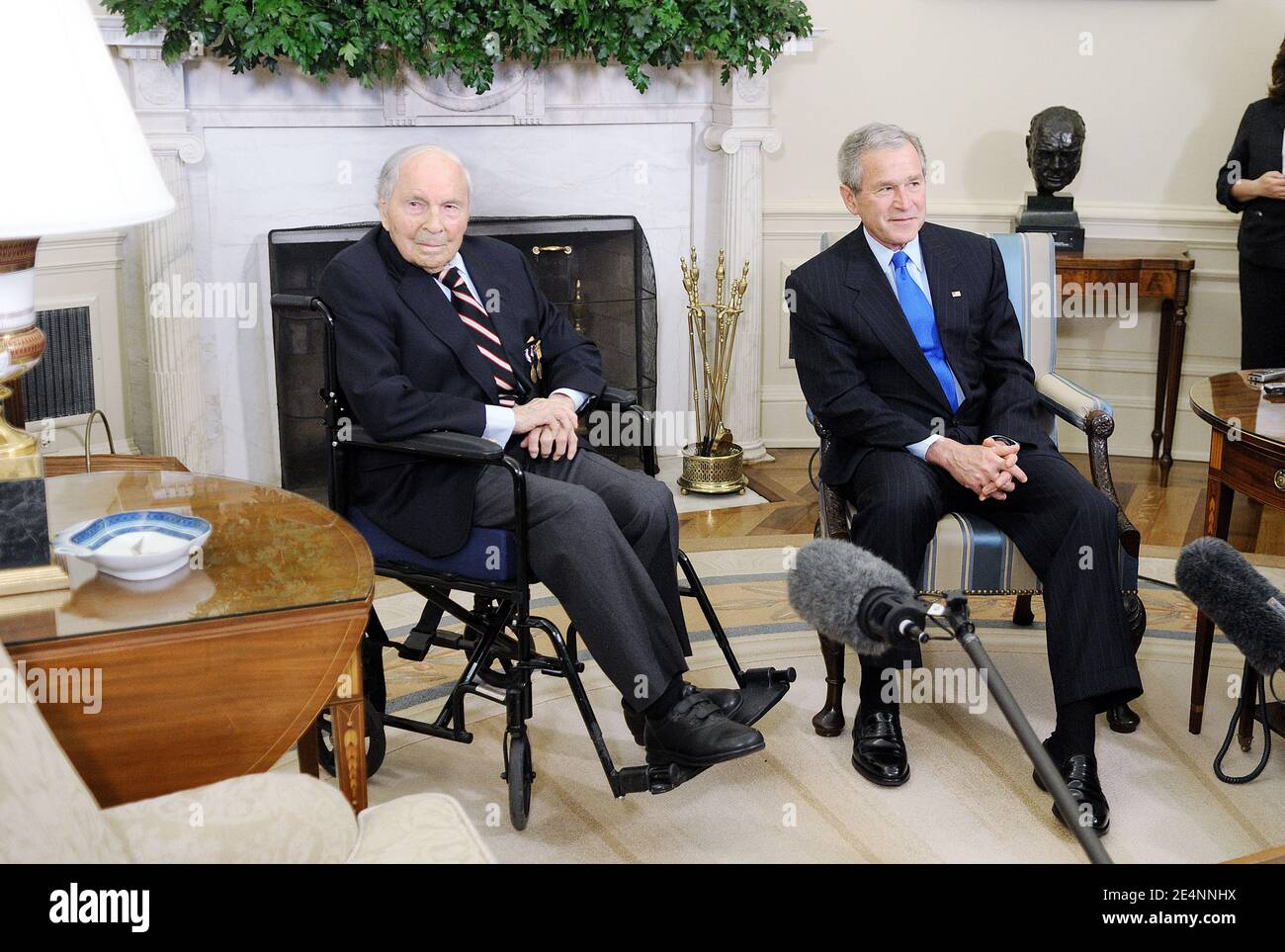 George woodruff hi-res stock photography and images - Alamy