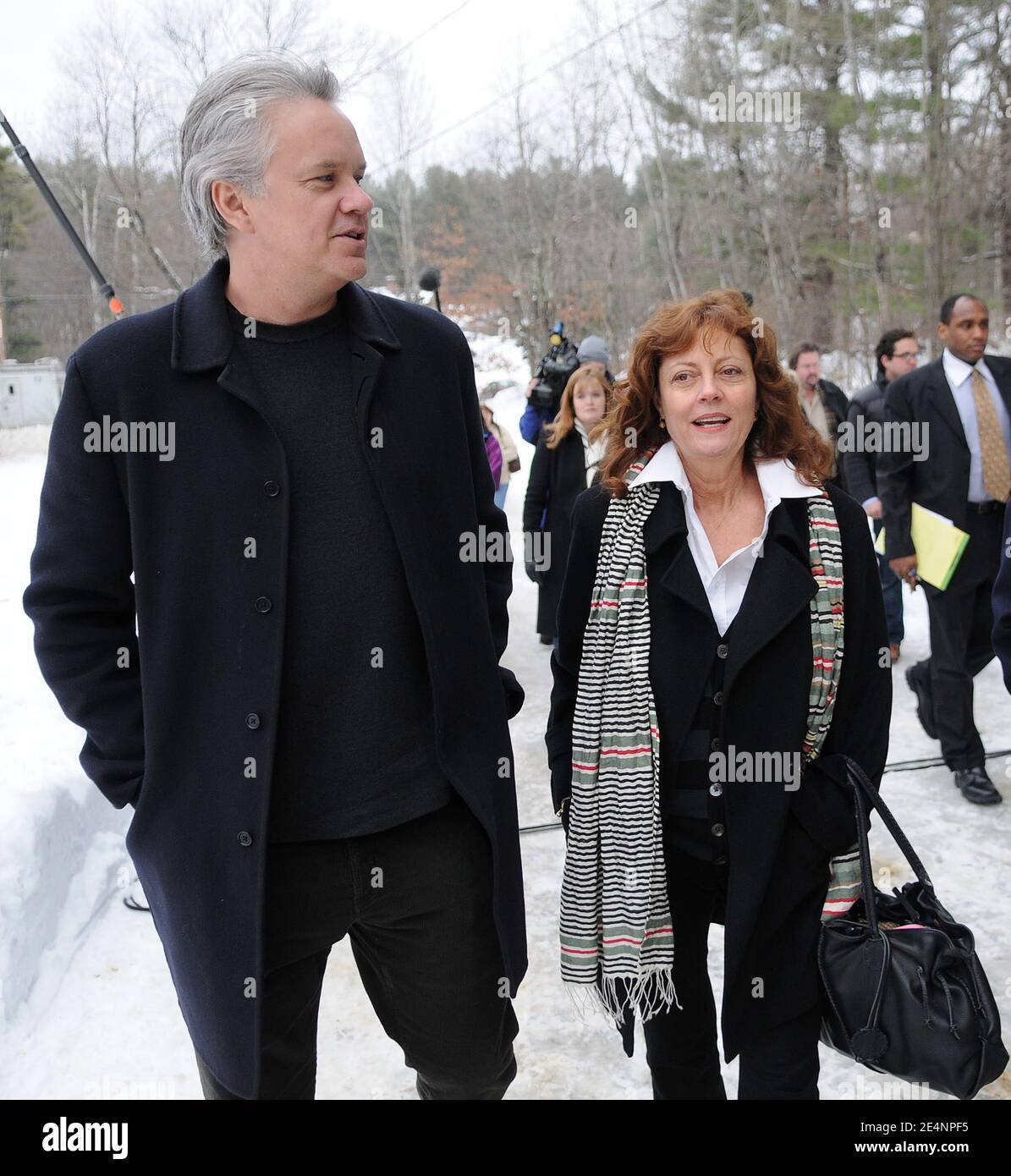 Actors Tim Robbins and wife Susan Sarandon arrive at a house party ...