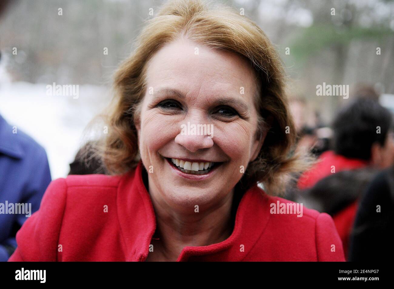 Elizabeth Edwards arrives at a house party campaign event for her ...