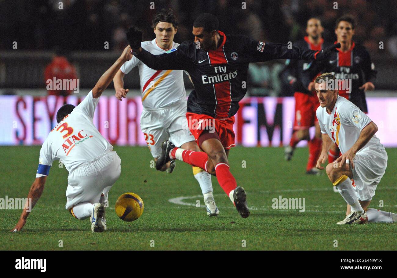Paris' forward David Ngog during the French Premier League soccer match ...