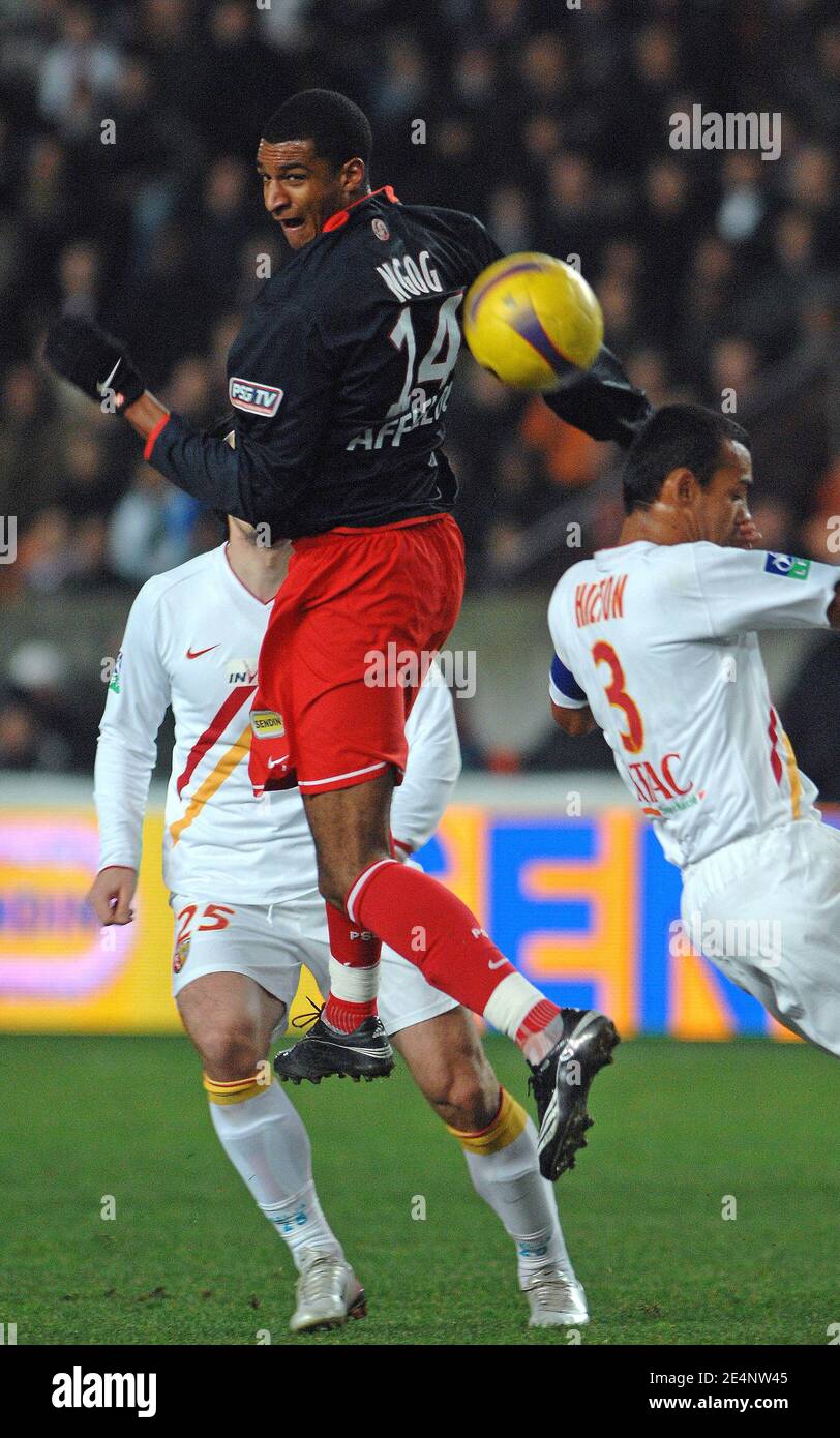 Paris' forward David Ngog during the French Premier League soccer match ...
