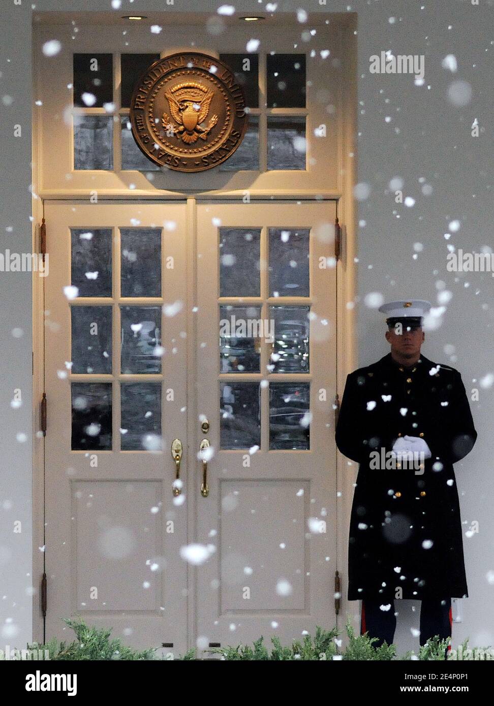 West wing entrance white house hi-res stock photography and images - Alamy