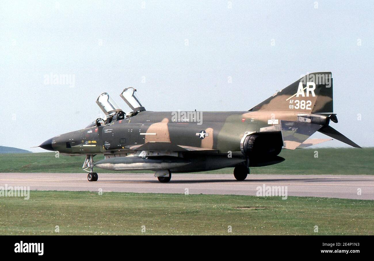 44 phantom hi-res stock photography and images - Alamy