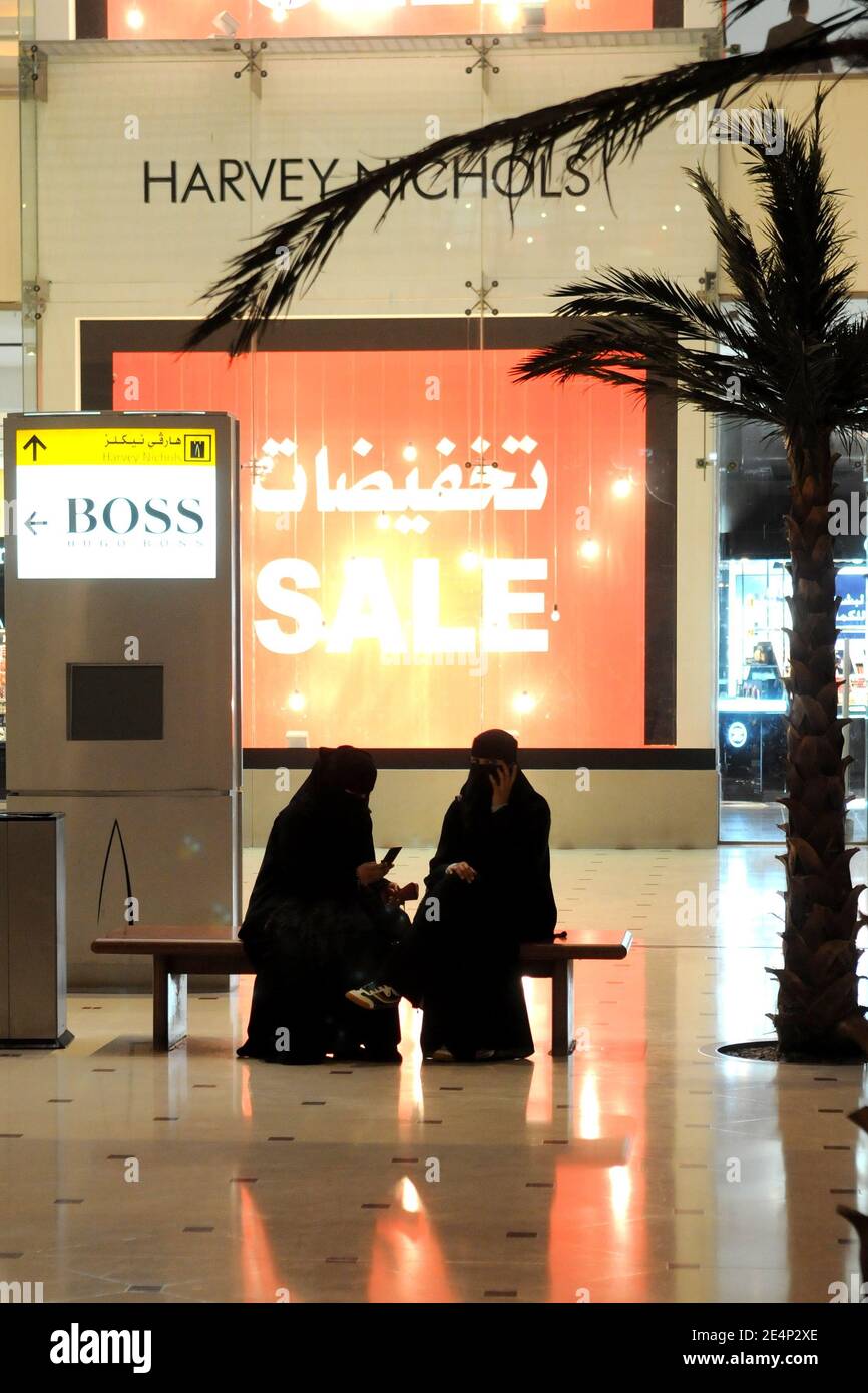 Riyadh daily life hi-res stock photography and images - Alamy
