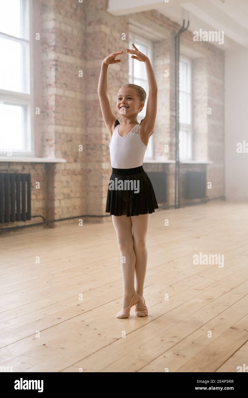 Beauty caucasian girl dance portrait hi-res stock photography and images - Alamy