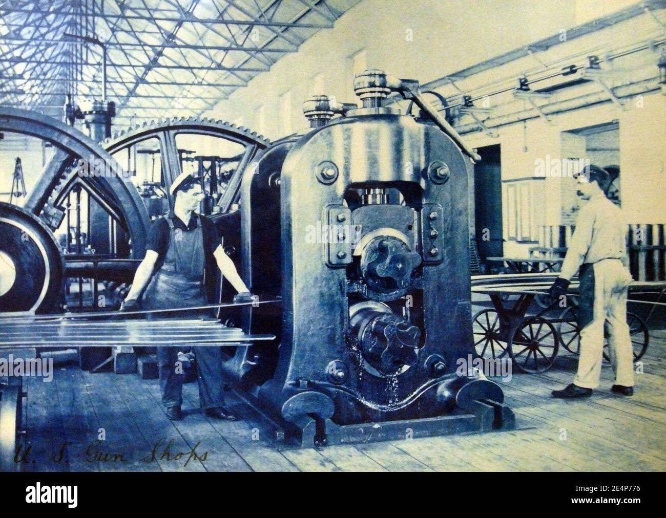 Naval gun factory washington hi-res stock photography and images - Alamy