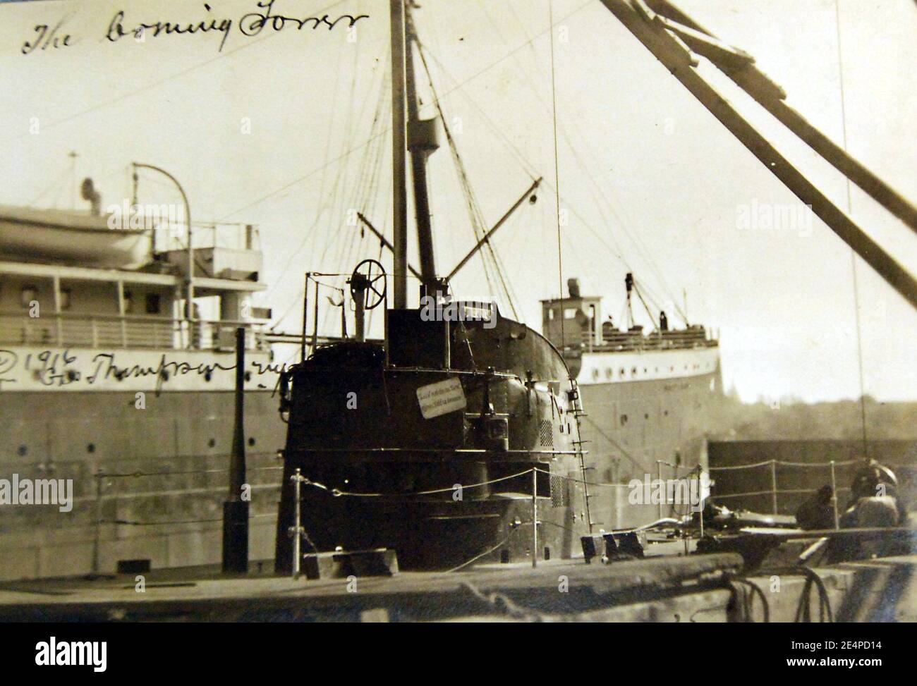 Merchant submarine, Deutschland, conning tower, 1916 (30028156690 Stock ...