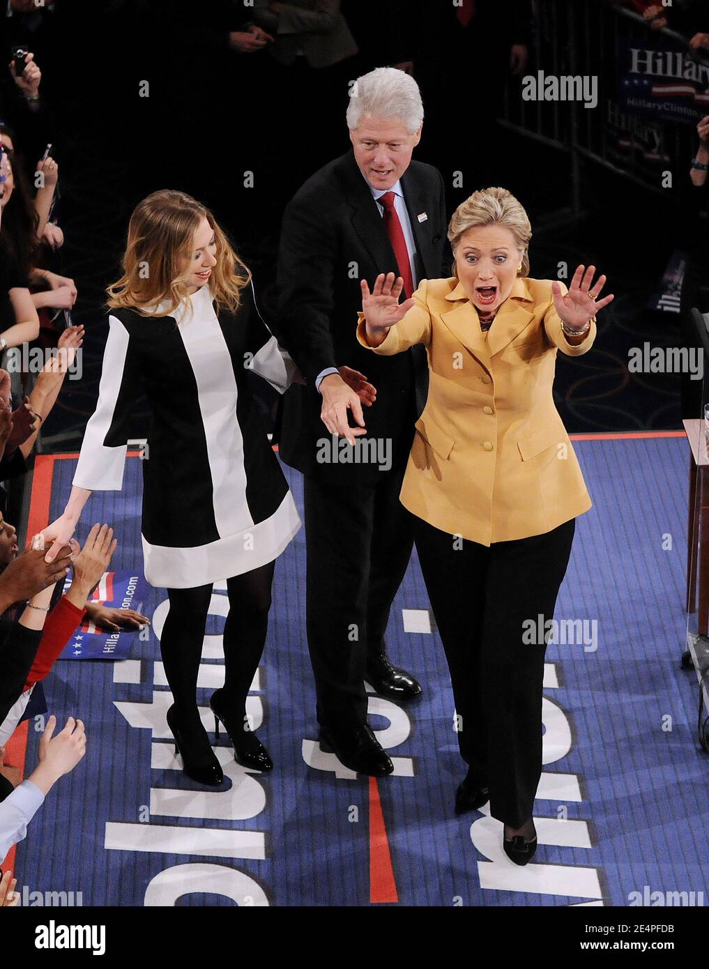 Former us president bill clinton d hi-res stock photography and images ...