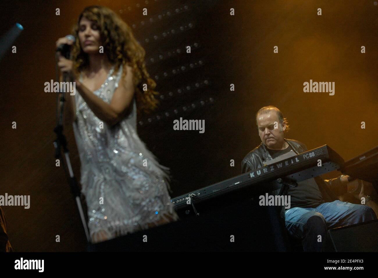 Craig armstrong composer hi-res stock photography and images - Alamy