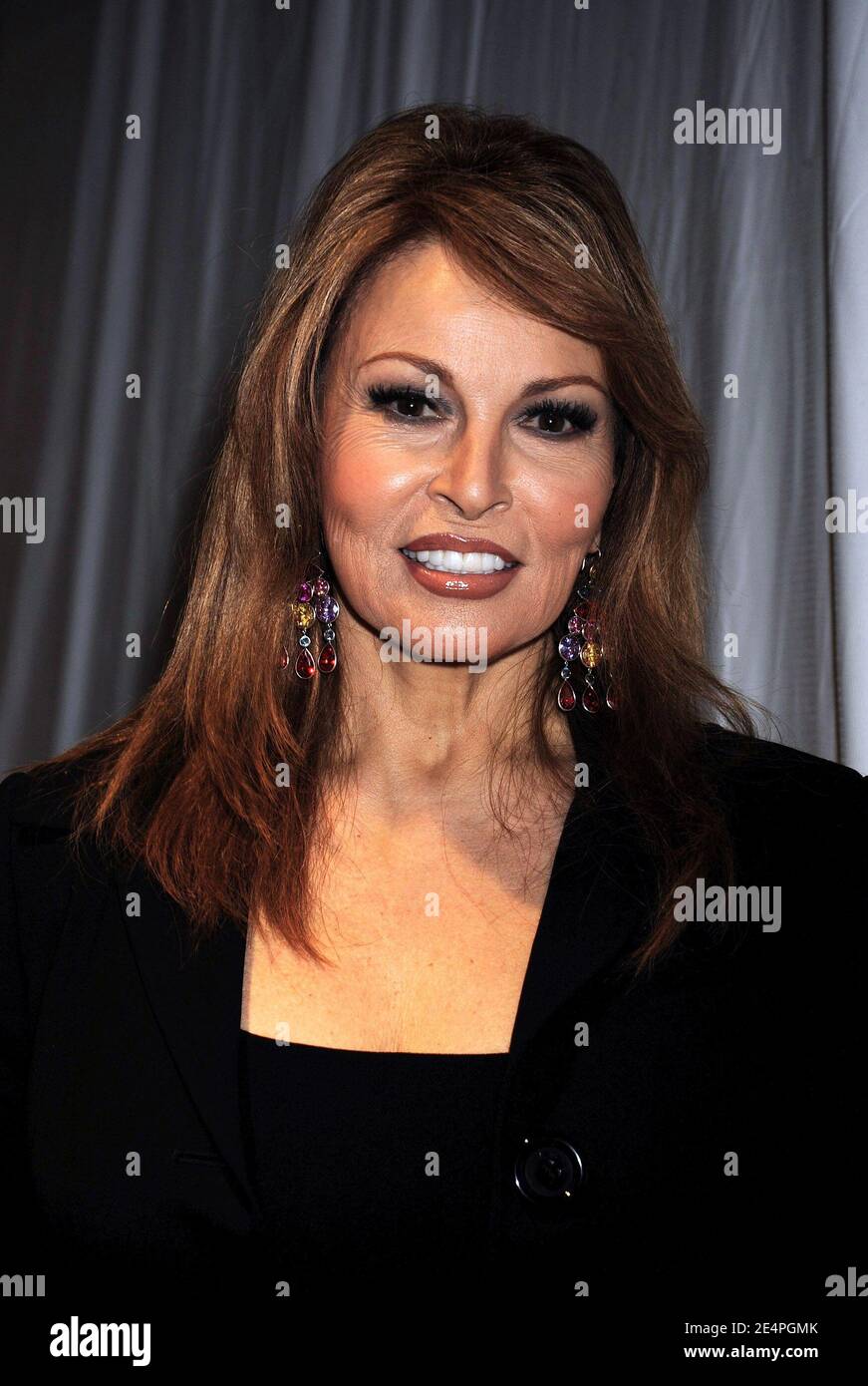 Raquel welch during hi-res stock photography and images - Alamy