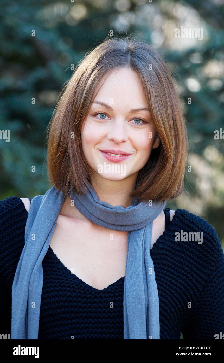 Agogue raphaelle hi-res stock photography and images - Alamy