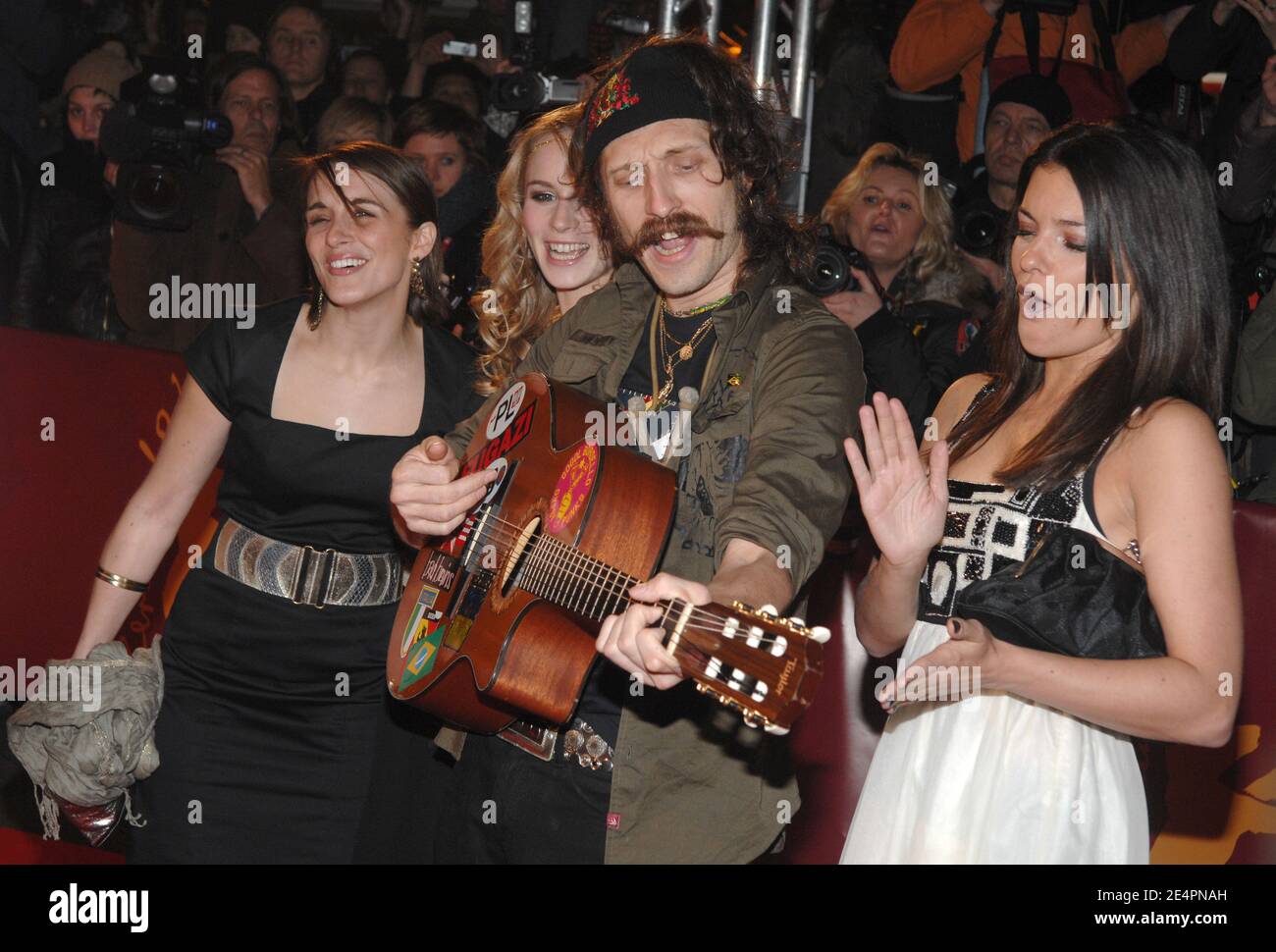 Vicky mcclure and holly weston hi-res stock photography and images - Alamy