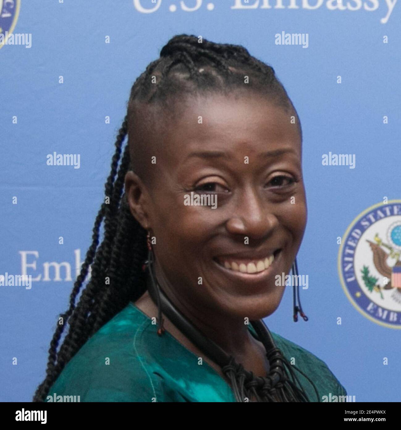 Matilda Payne - IVLP 2019 Alumni Certificate Presentation (cropped ...