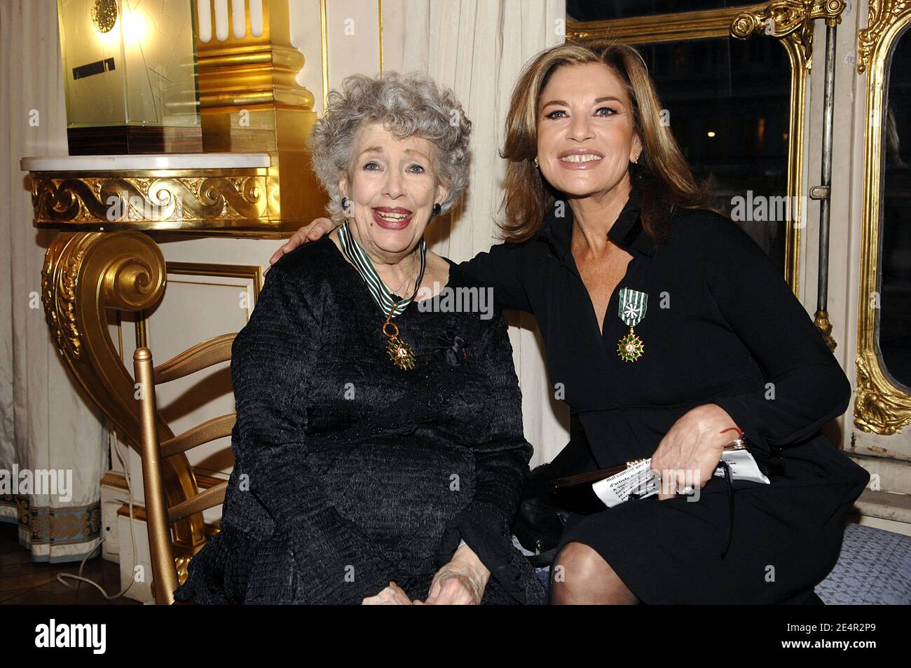 Nicole calfan hi-res stock photography and images - Alamy