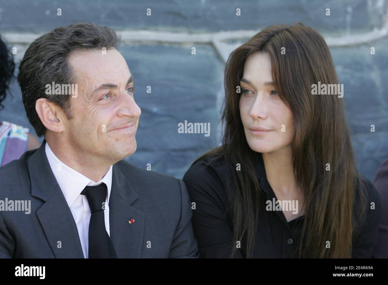 French President Nicolas Sarkozy and his wife Carla Bruni-Sarkozy ...