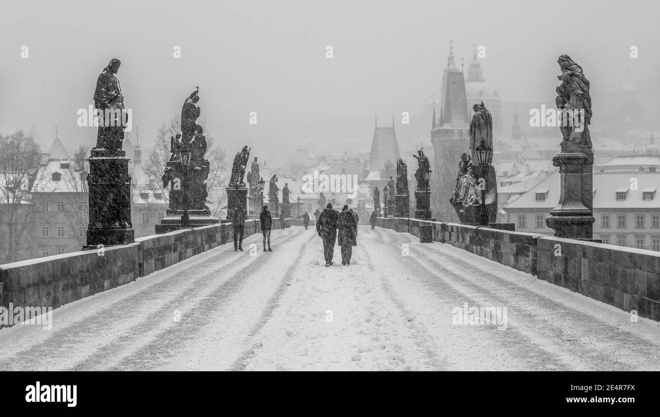 Statue prag Black and White Stock Photos & Images - Alamy