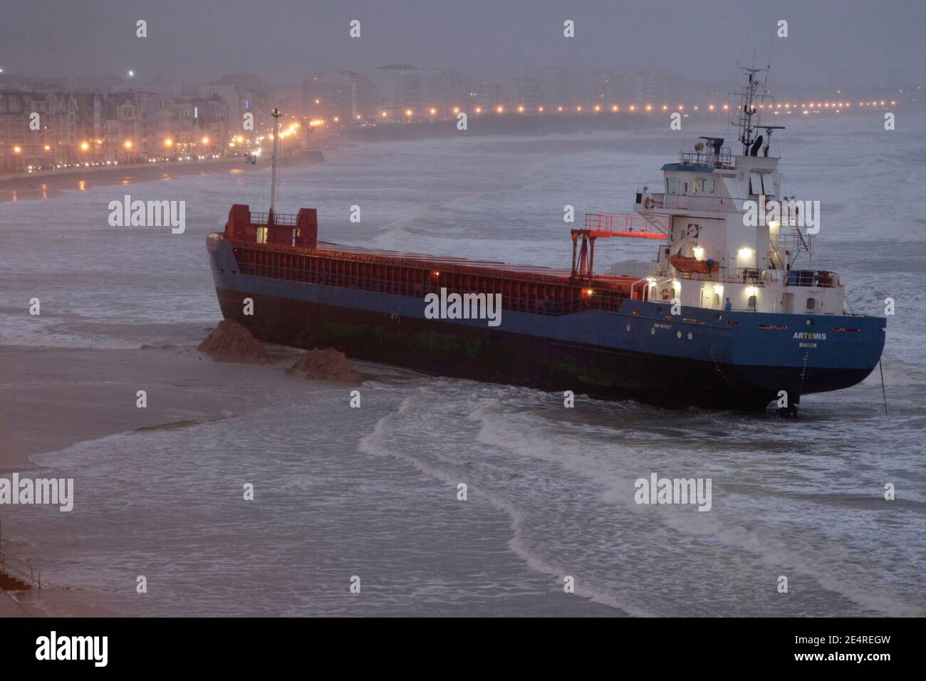 Transport de bateau de cargo hi-res stock photography and images - Alamy