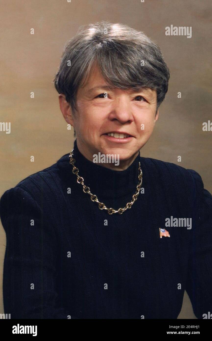 Mary Jo White official portrait Stock Photo - Alamy