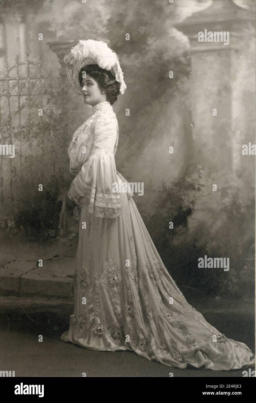 Mary Mannering, stage actress Stock Photo - Alamy