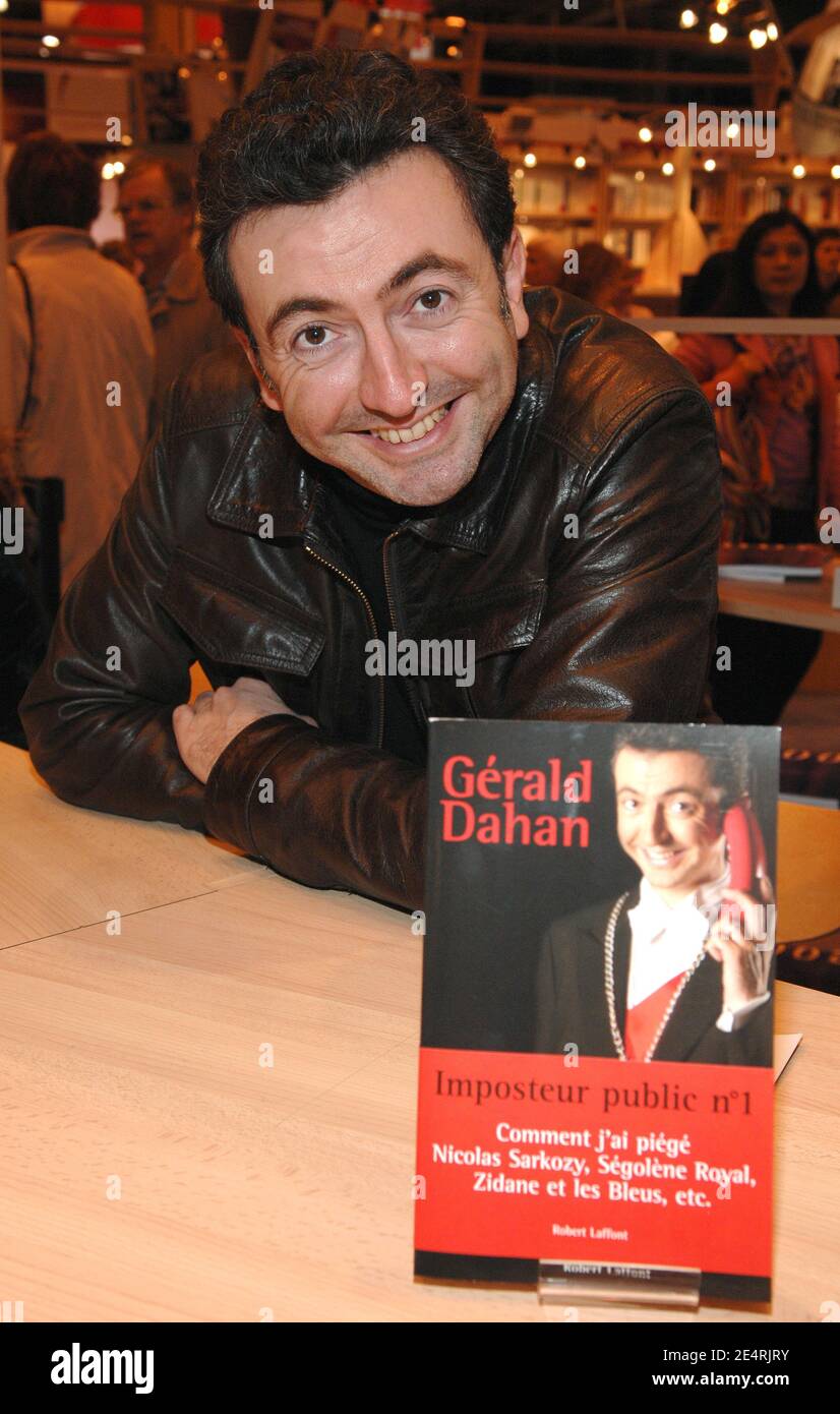 Comedian Gerald Dahan attends the 'Salon du Livre' (Paris Book Fair ...