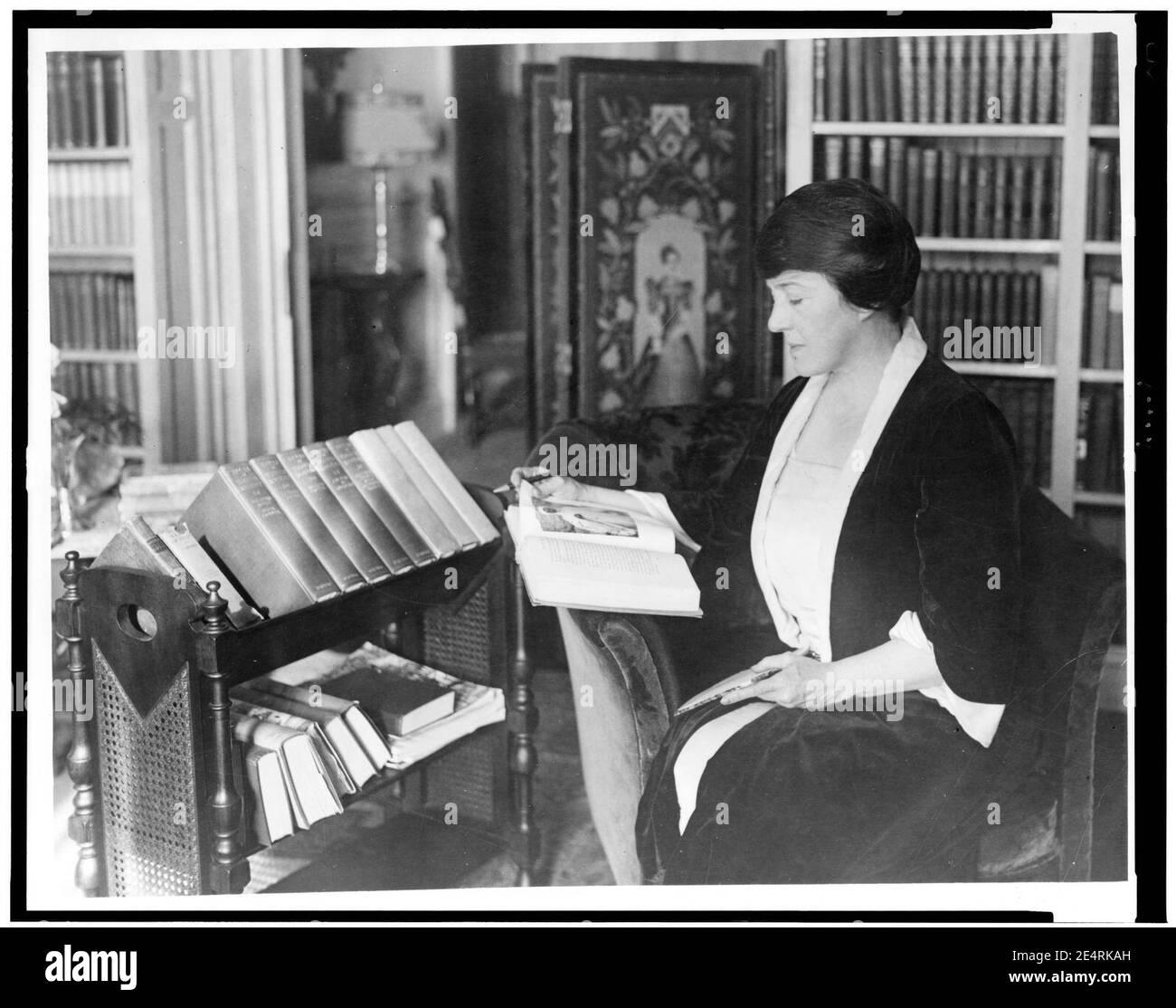 Mary roberts rinehart hi-res stock photography and images - Alamy