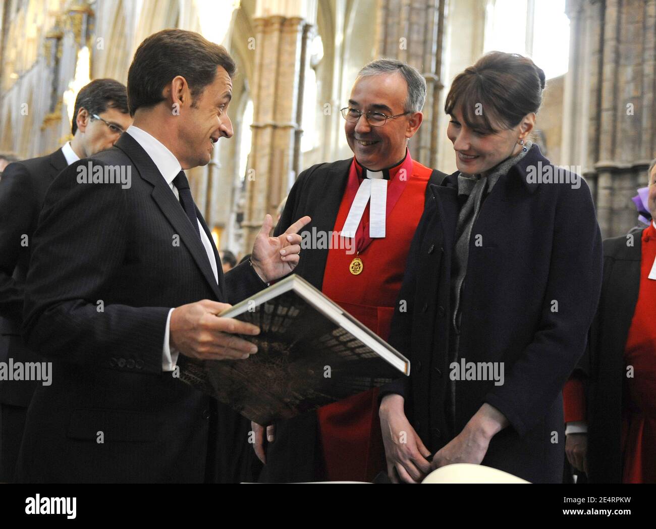 French President Nicolas Sarkozy and his wife Carla Bruni-Sarkozy visit ...