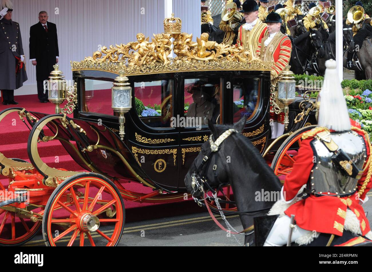 Reine elizabeth ii angleterre hi-res stock photography and images - Alamy