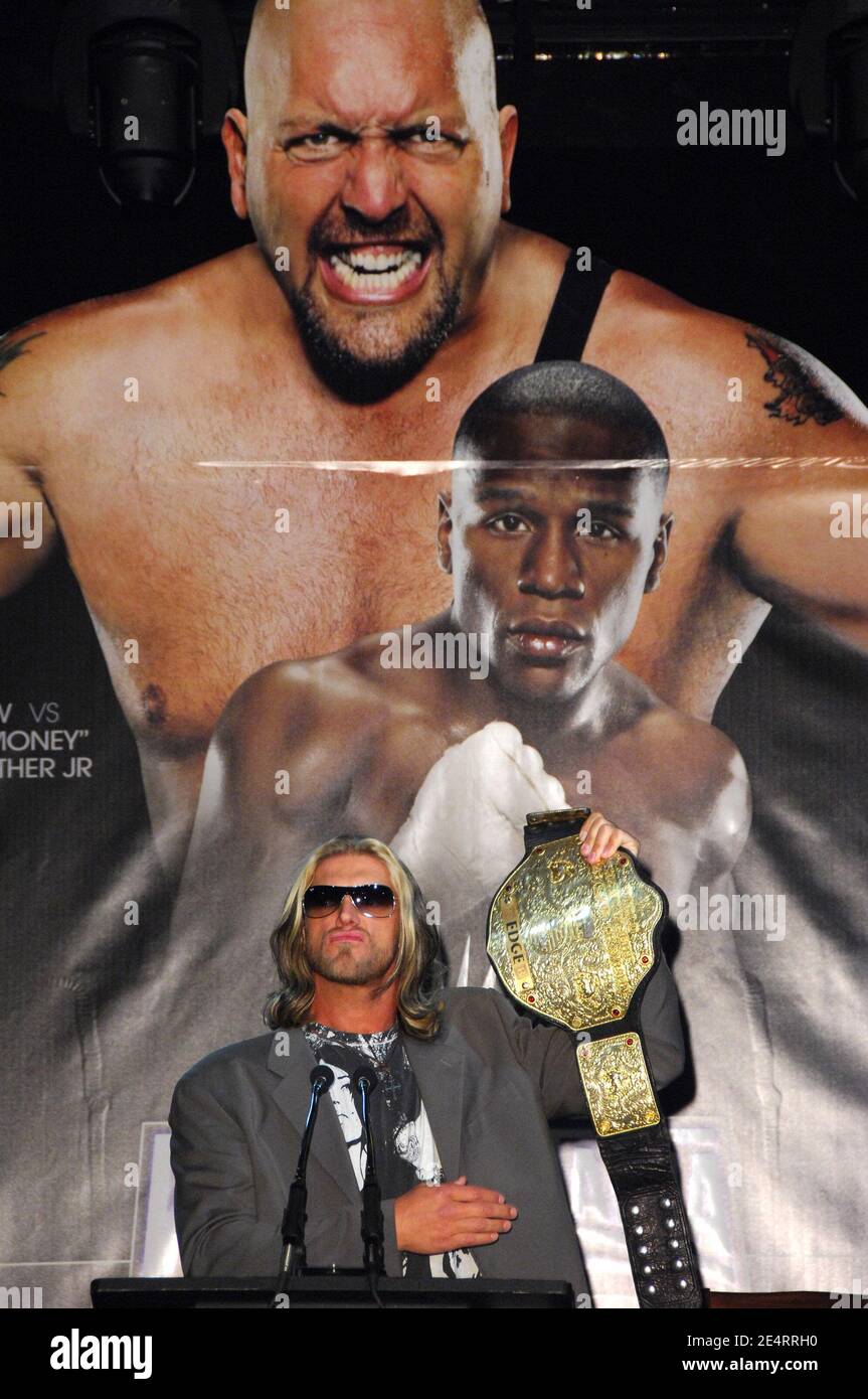 Big Show Vs Floyd Mayweather