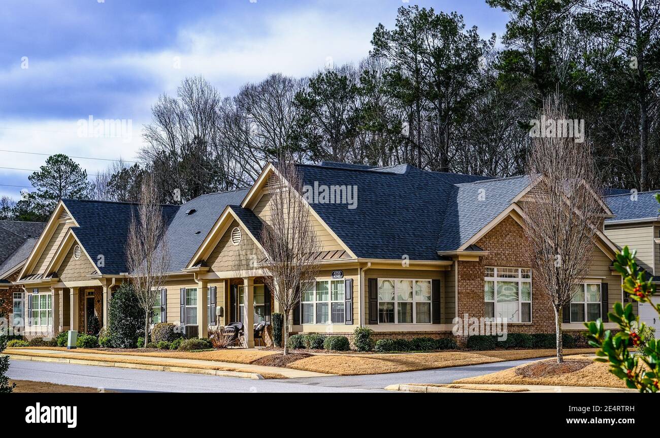 Modern Suburban Townhouses Stock Photo - Alamy