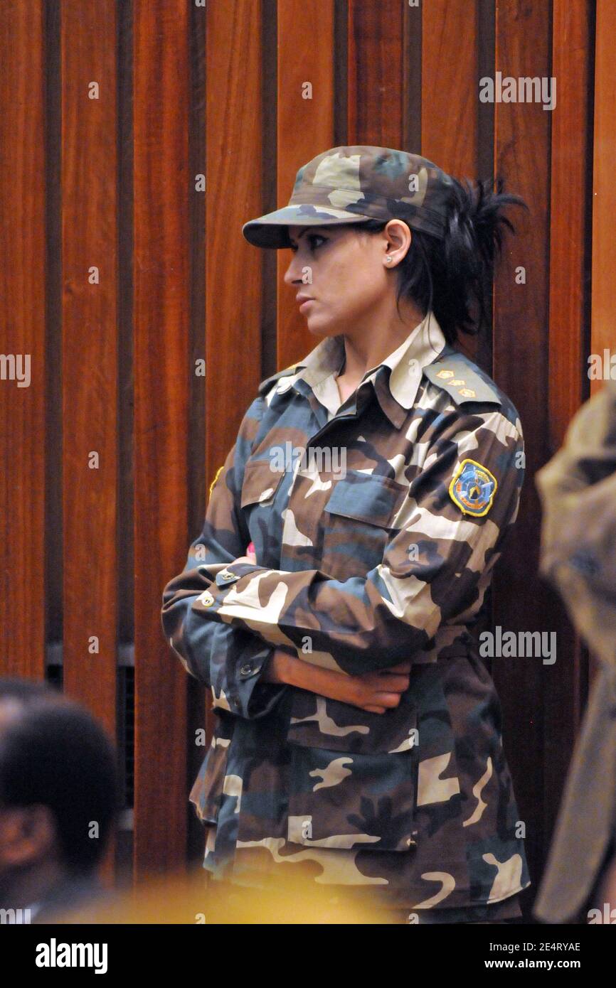 Muammar gaddafi and bodyguard hi-res stock photography and images - Alamy