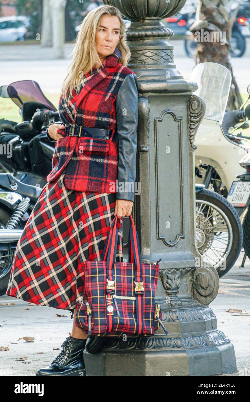 Reclined against column hi-res stock photography and images - Alamy