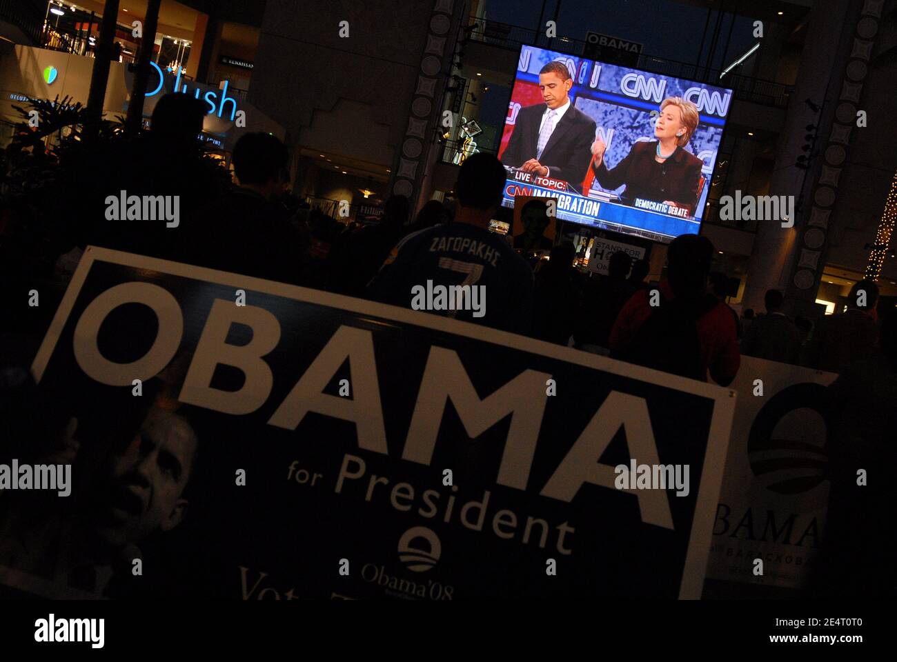 The Los Angeles Democratic Presidential Debate between Hillary Clinton ...