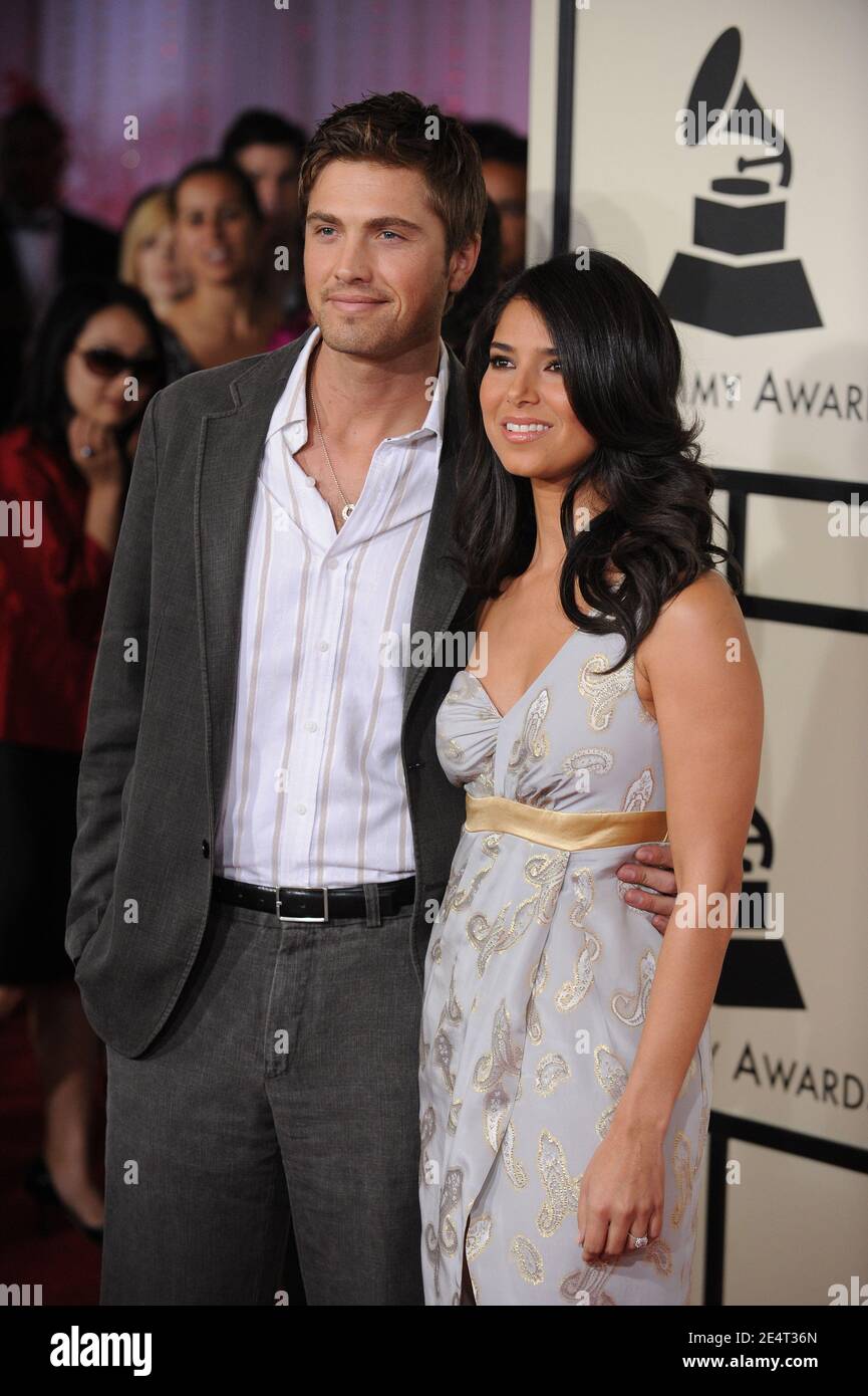 Eric Winter And Roselyn Sanchez