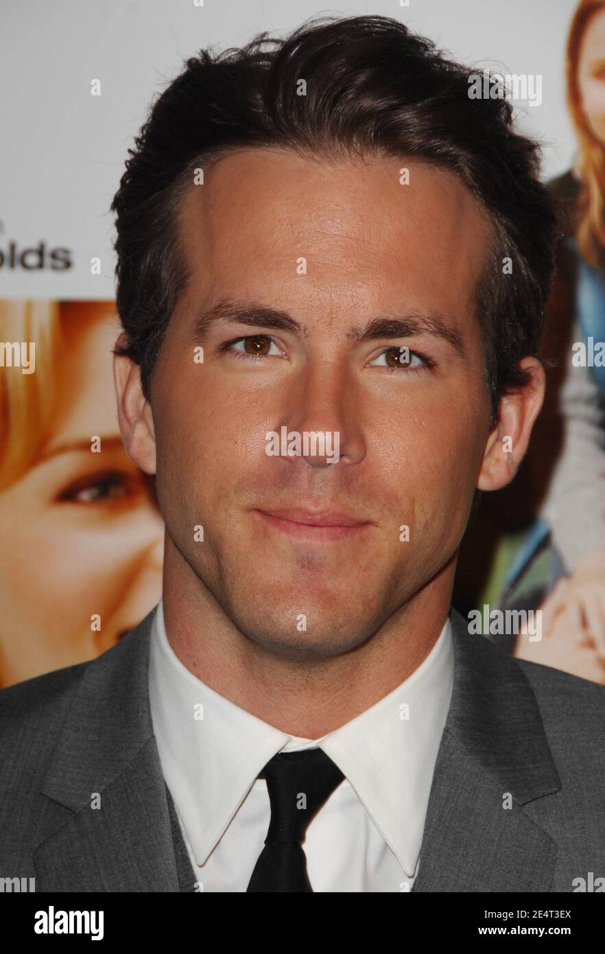 Actor Ryan Reynolds attends the premiere of 'Definitely, Maybe' at the ...