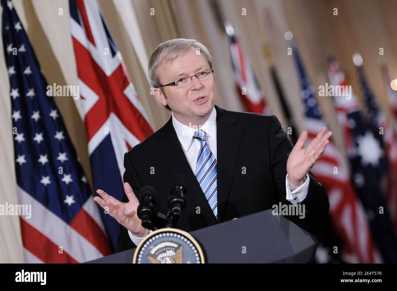 President george w bush australia hi-res stock photography and images ...