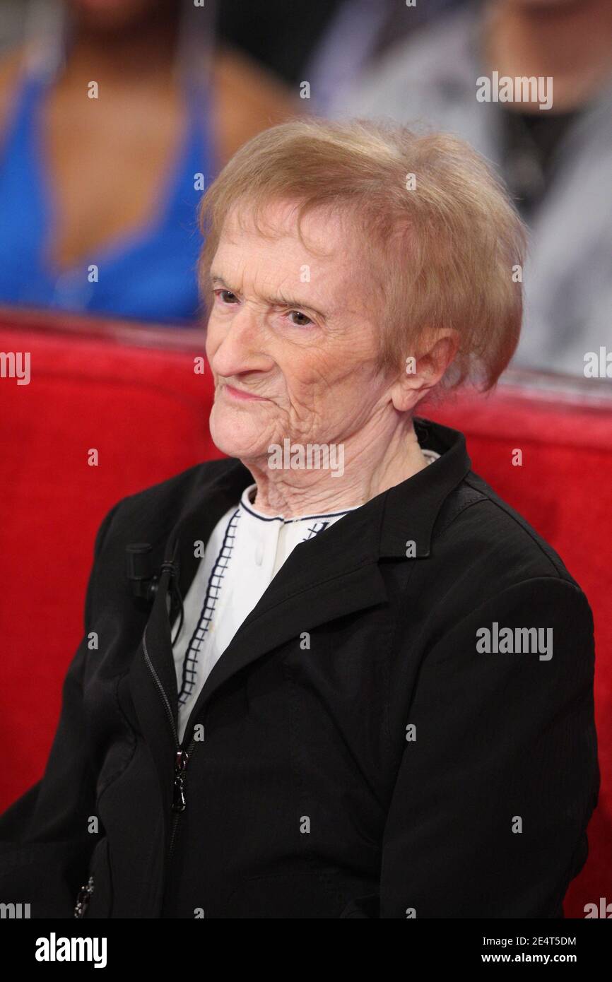 Renee calm hi-res stock photography and images - Alamy