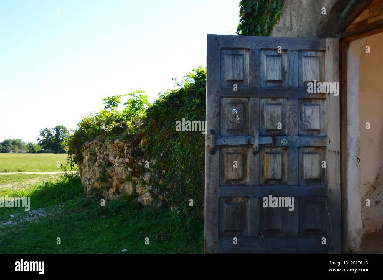 Pivot stone hi-res stock photography and images - Alamy