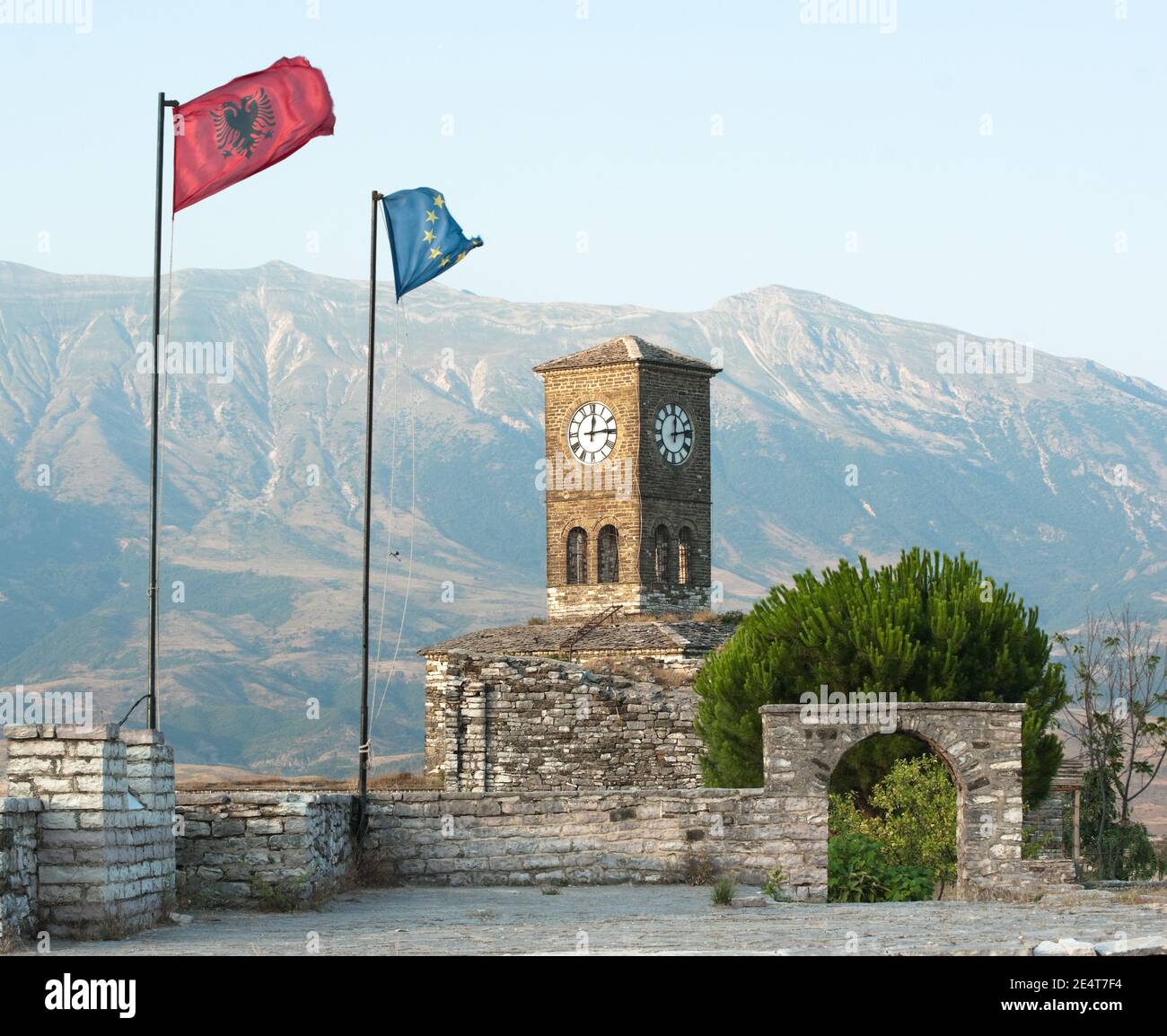 Albania albanian flag clock hi-res stock photography and images - Alamy