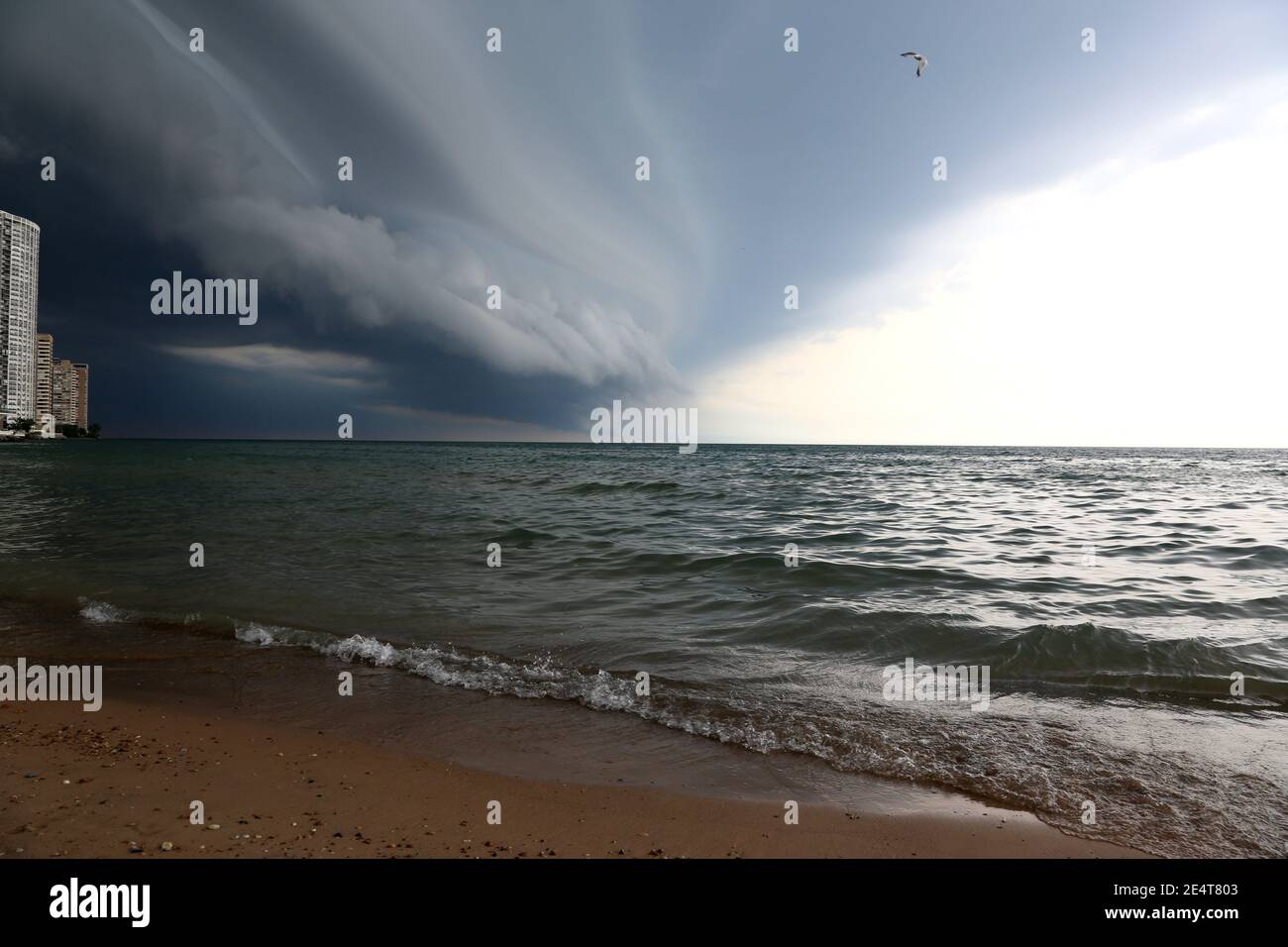 Bearing down hi-res stock photography and images - Alamy