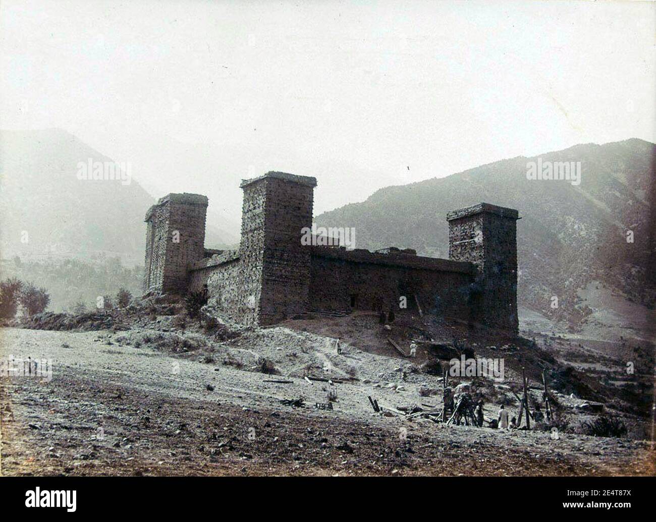 Mastuj fort hi-res stock photography and images - Alamy